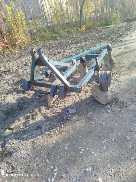 Ymz traktor holati zur.