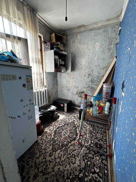 Срочно продается  2/3/4 Лисунова-4 ближе метро Дустлик