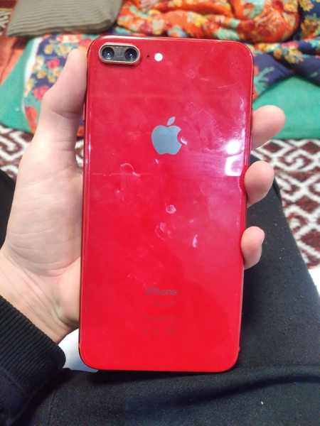 Iphone 8+ с зарядкой
