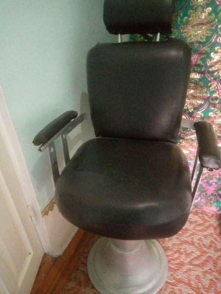 Salon uchun kreslo sotiladi