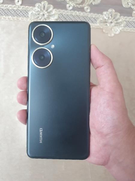 Srochna sotiladi Huawei Nova 11i  8+3/128Gb 4G  Karobka dakument