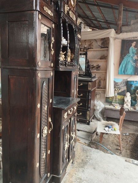 Старинный антикварный мебель буфет бар бронза