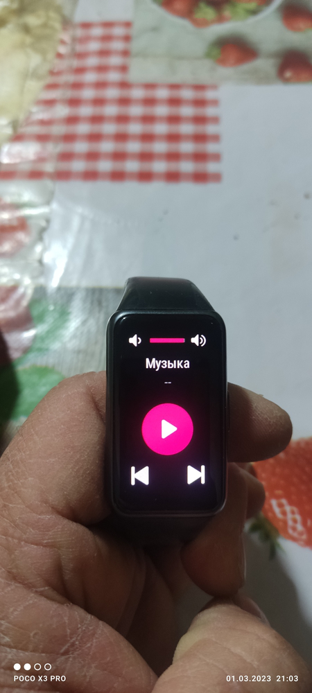 Часы Huawei band 6