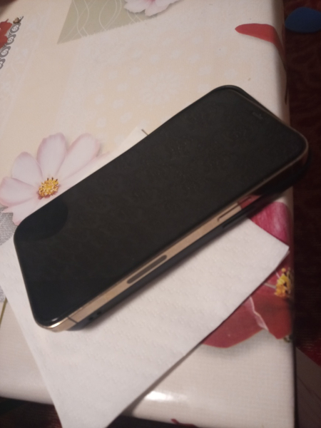 iPhone 12 PRO GOLD sotiladi xolati ideal