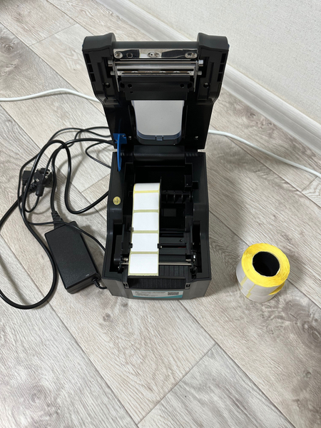 Термопринтер Xprinter XP-370B для продаж на UZUM в идеальном состоянии