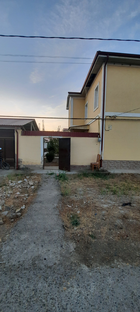 Продаёться коттедж 4 сотох Каган Беклар