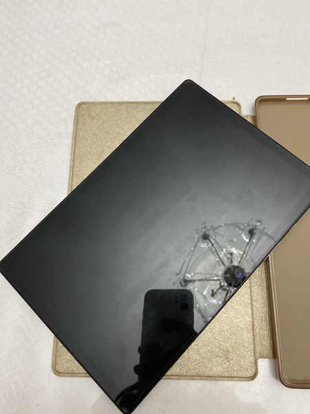 Samsung tab 8A с каробкой документами в идеальном состоянии