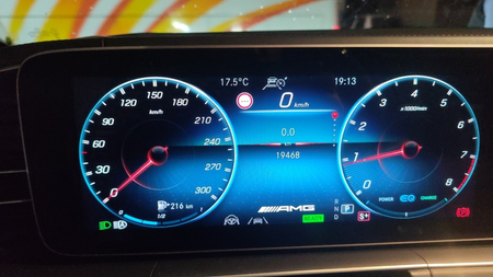 Sotiladi Mercedes GLE 63
