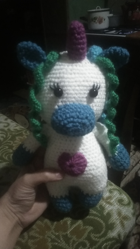Вязанная игрушка Единорожка