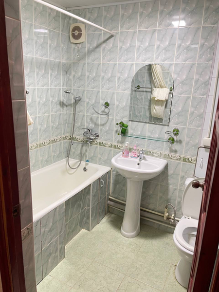 Квартира 2/1/5 кирпич 50кв.м Балкон2*6 Яккасарай