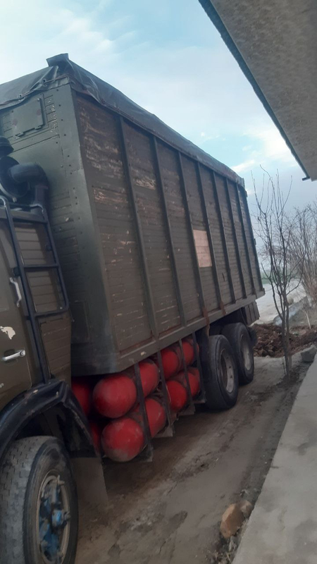 Kamaz sotiladi bir qul minilgan srochniga faqat oladigan tel qiling