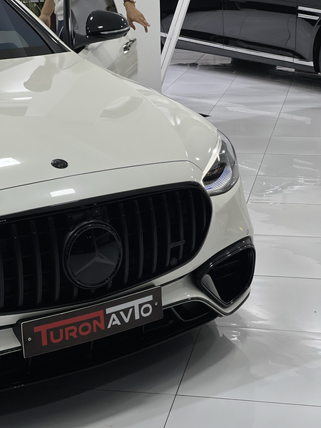 Mercedes Benz AMG S63