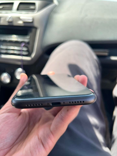 Iphon 11 black 64 gb