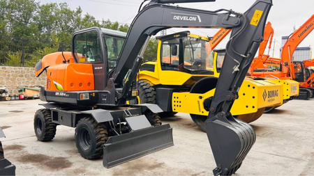 Колёсный экскаватор DEVELON DX60WN (DOOSAN)