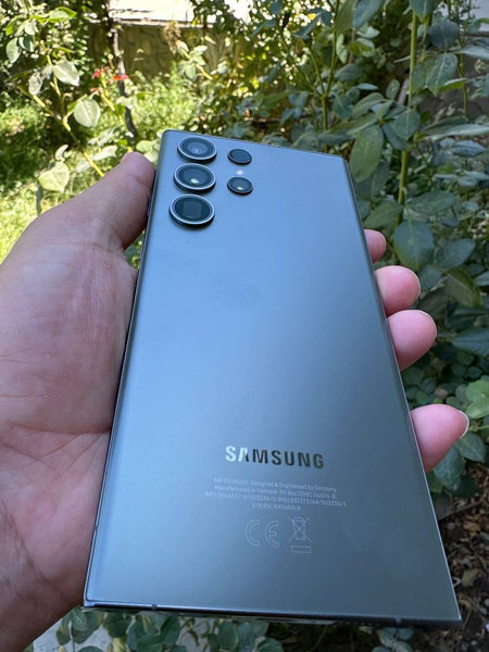 Samsung S23 ultra 12/256 ideal