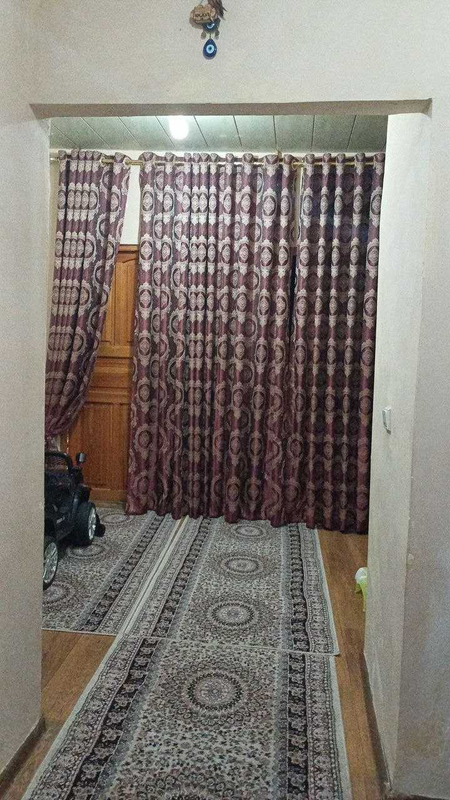 ANGRENDA  srochna kvartira sotiladi