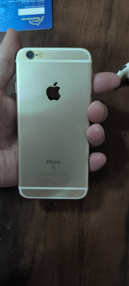 iPhone 6s 32 gb holati zor ishlab turgan telefon