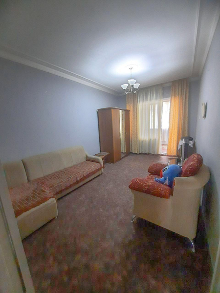 Срочно Продаётся 2 комнатная квартира балкон 2х3 х 2х3 Ахмад Югнакий