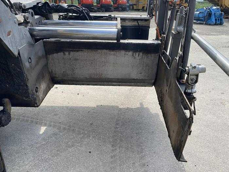 Асфальтоукладчик VOLVO ABG 6870