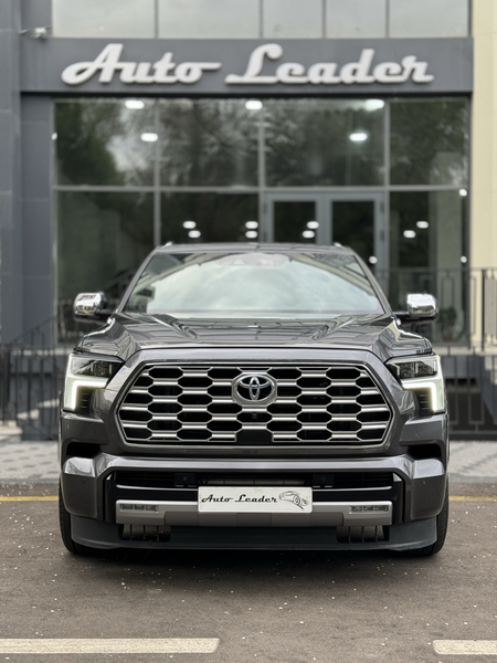 TOYOTA Sequoia iForce Max Capstone