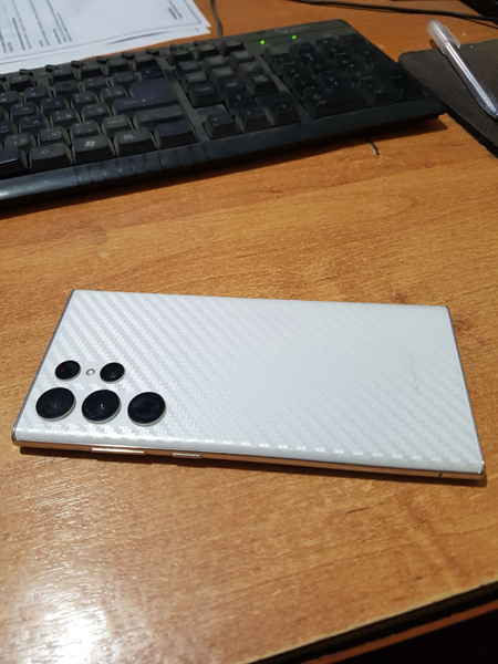 Samsung galaxy S22 ultra sotiladi