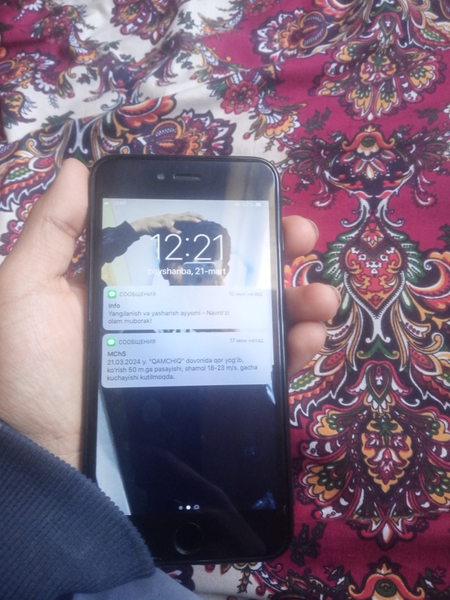 Iphone 6+ sotladi
