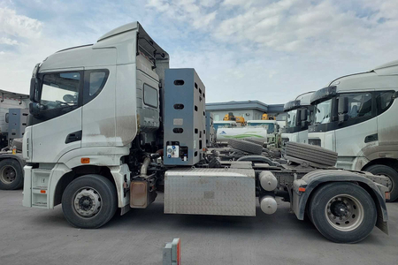 CAMC H9 6x4 газли тягач VOLVO кабина ОРИГИНАЛ заводской метан !