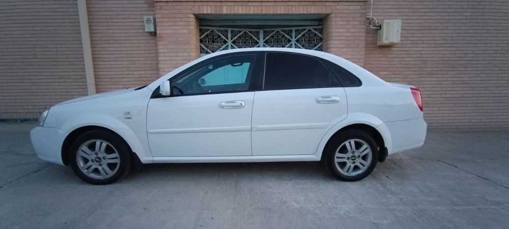 Срочно продаётся Lacetti 1.8 + Metan Выкуп на 1 год