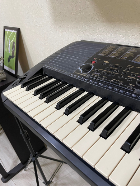 Синтезатор “Yamaha” PSR-530