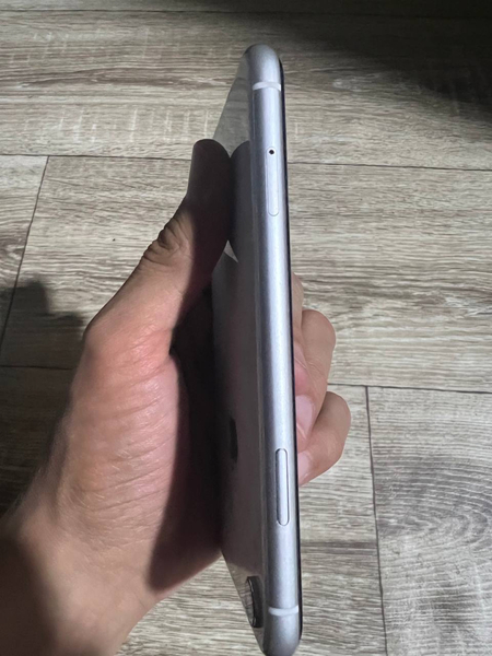 IPhone Xr 64gb kor dok ideal srochno ohirgacha oqila