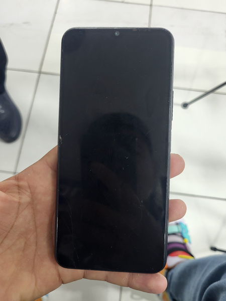 Vivo Y33C sotiladi