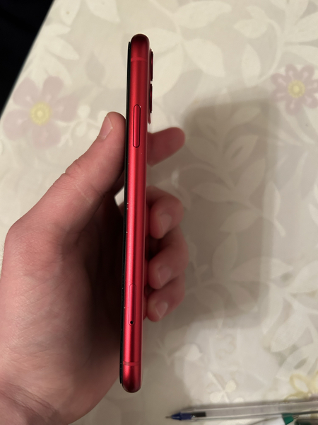 Iphone 11 red 64gb