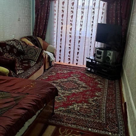 2- каватдан 1 хонали квартира  сотилади.Янги гиштли дом.Майдони 37м2.М
