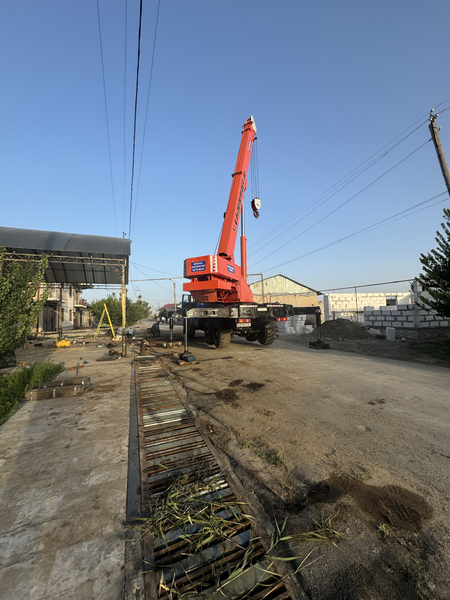 Автокран хизмати. Урал вездиход 25 тонна 21,70 м
