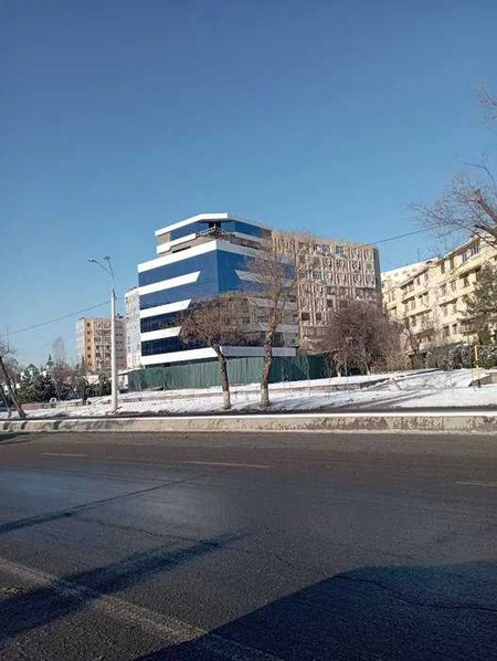 Сдаётся новое здание Ориентир Американский посольства  1600м2