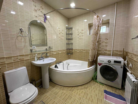 Аренда квартиры  Гостиница Россия 2в3ком.1этаж.4этажка