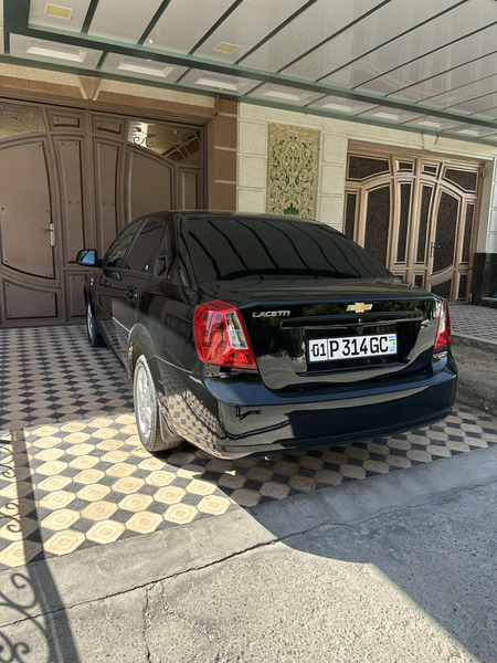 Chevrolet Jentra