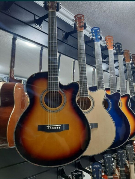 Gitaralar ekvalayzerli yengi