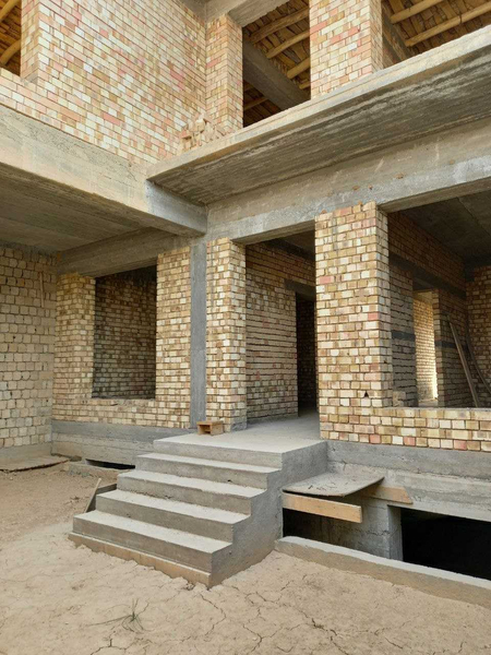 uchastka sotiladi mehnatda
