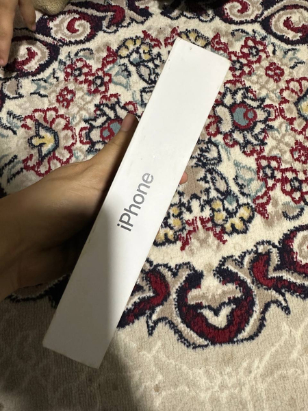 Iphone 15 pro blek 128 srowniy  yangi ochilmagan Bugun keldi