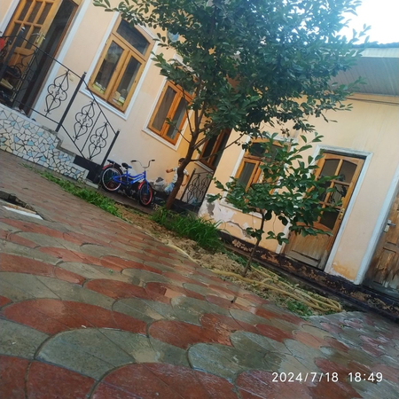 Олмазор туманида уй сотилади ховли