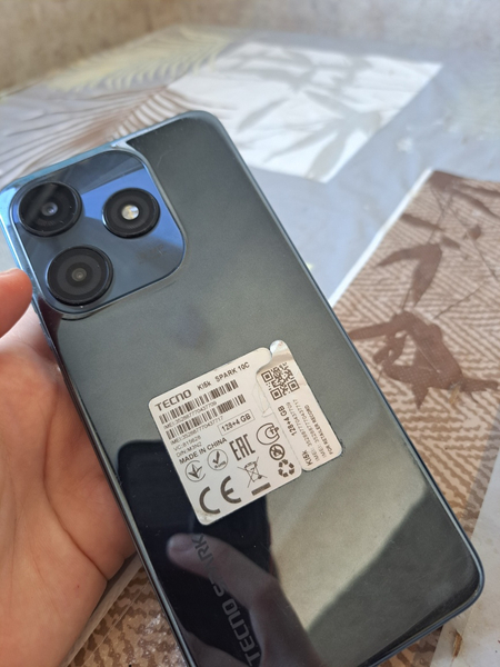 Tecno Spark 10c с гарантией