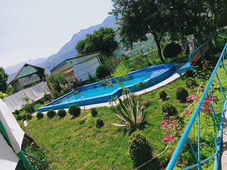 Dacha sijjak manzarali joy