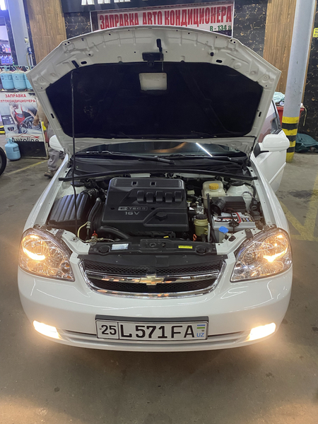 Chevrolet optra lasetti tinniq xolatda