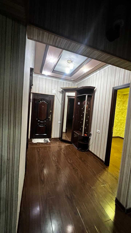 Гулзор  .4/4/5.    Евро ремонт!  92 м²  ( GULZOR MAHALLA )