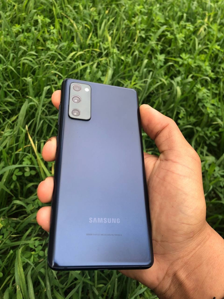 samsung S20FE 6.128
