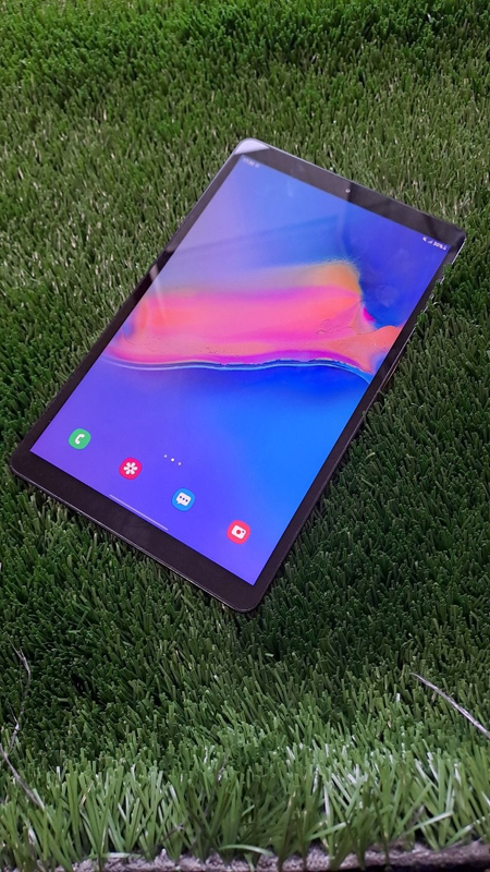 Samsung Tab A srochna sotiladi