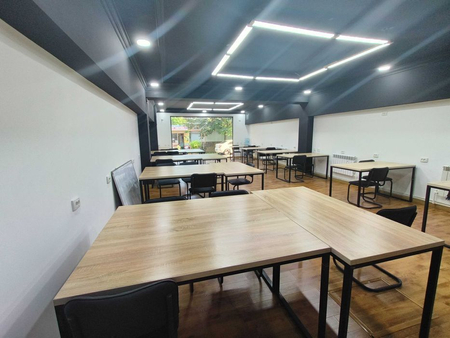 Офисы в коворкинг зоне + Юридический адрес. Аренда офиса / Coworking