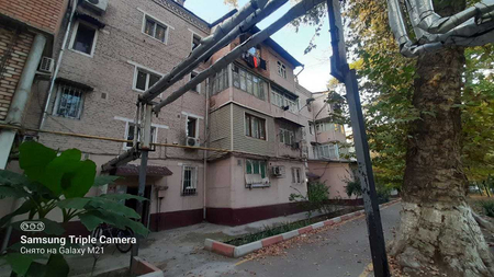 id13\\\\ Чилонзор, 2-квартал, йўл юзида 2 хонали уй сотилади
