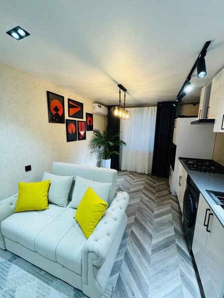 Продается квартира, ЦУМ М. Космонавтов, 1в2/3/4